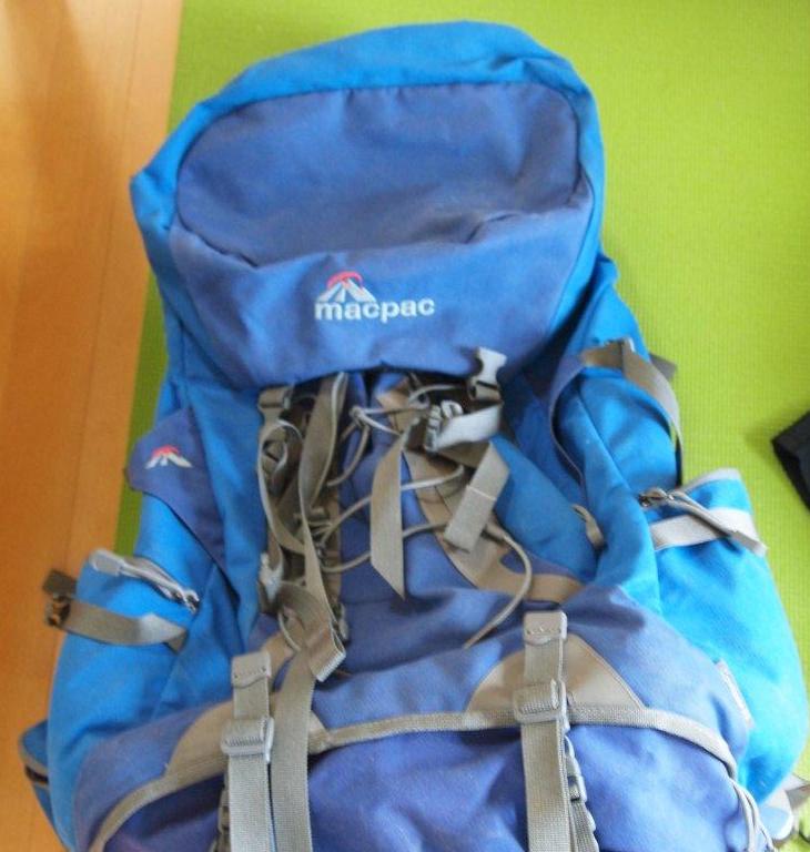 自転車・アウトドア・ウクレレを楽しむ MACPAC Cascade 65 レビュー